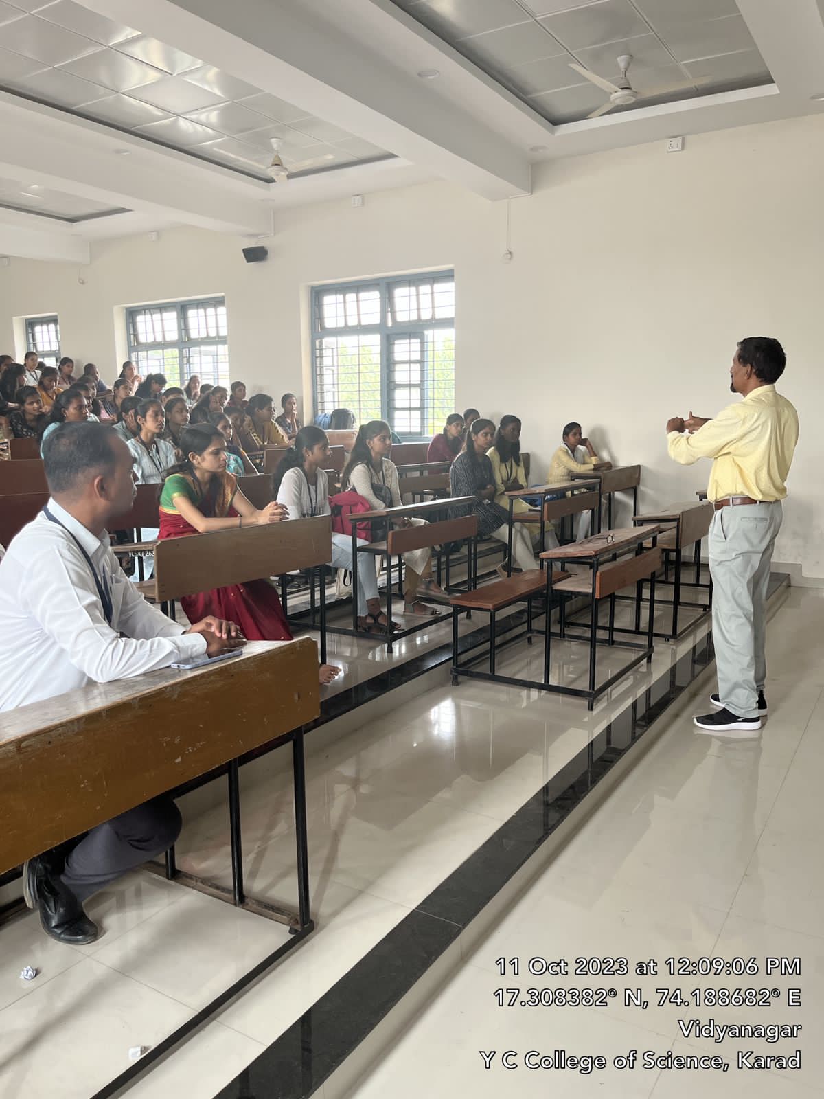 Yashwantrao Chavan College of Science, Karad.